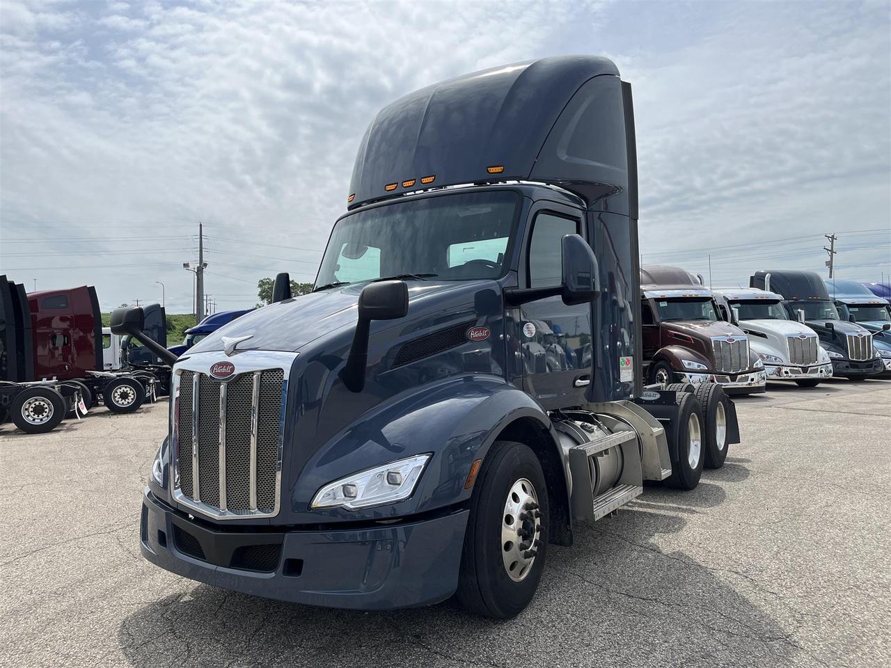 Find 579 trucks for sale at Allstate Peterbilt Group