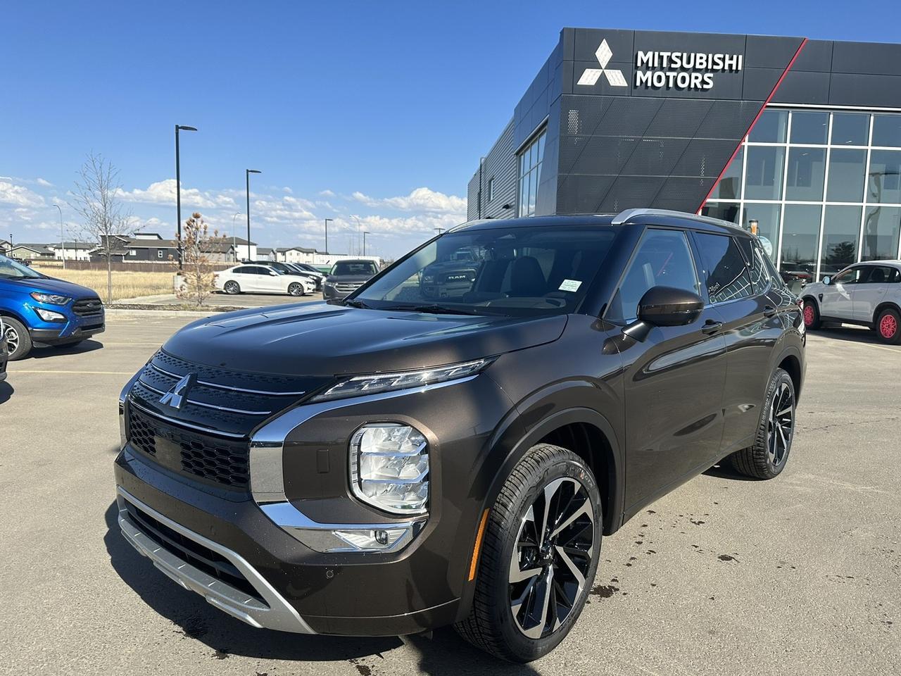 2023 Mitsubishi Outlander vs 2023 Hyundai Santa Fe