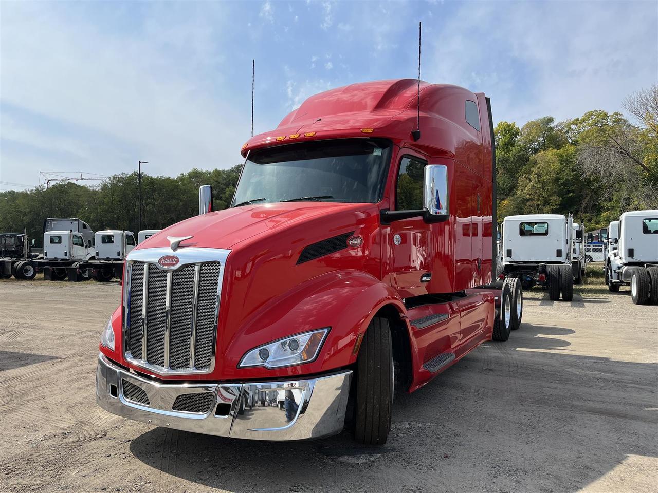 Used 2023 Peterbilt 579 80" Double Bunk Raised Roof in Fargo ND