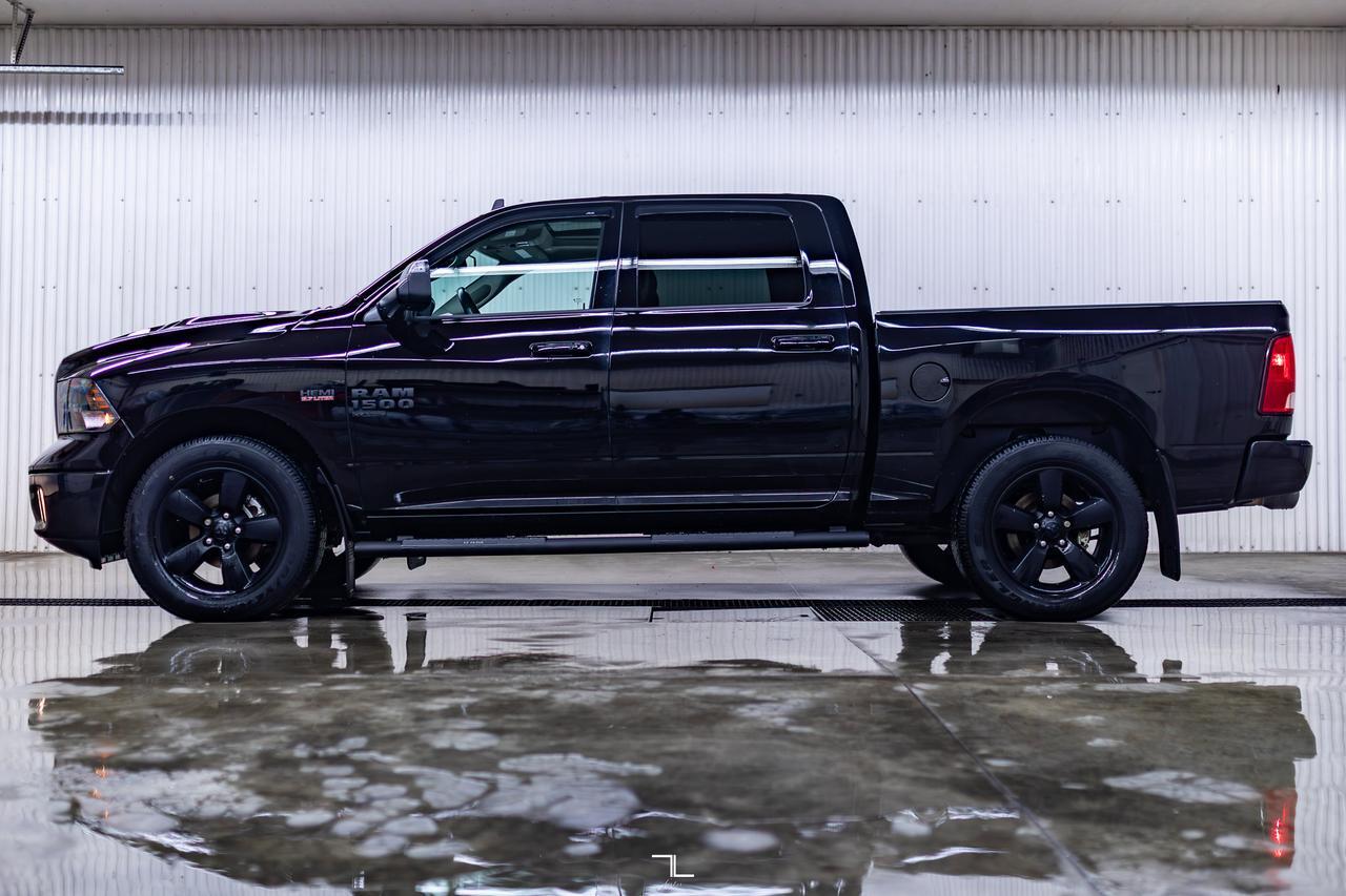 Used 2023 Ram 1500 Classic 4x4 Crew Cab SLT Nav Roof BCam in Red Deer AB