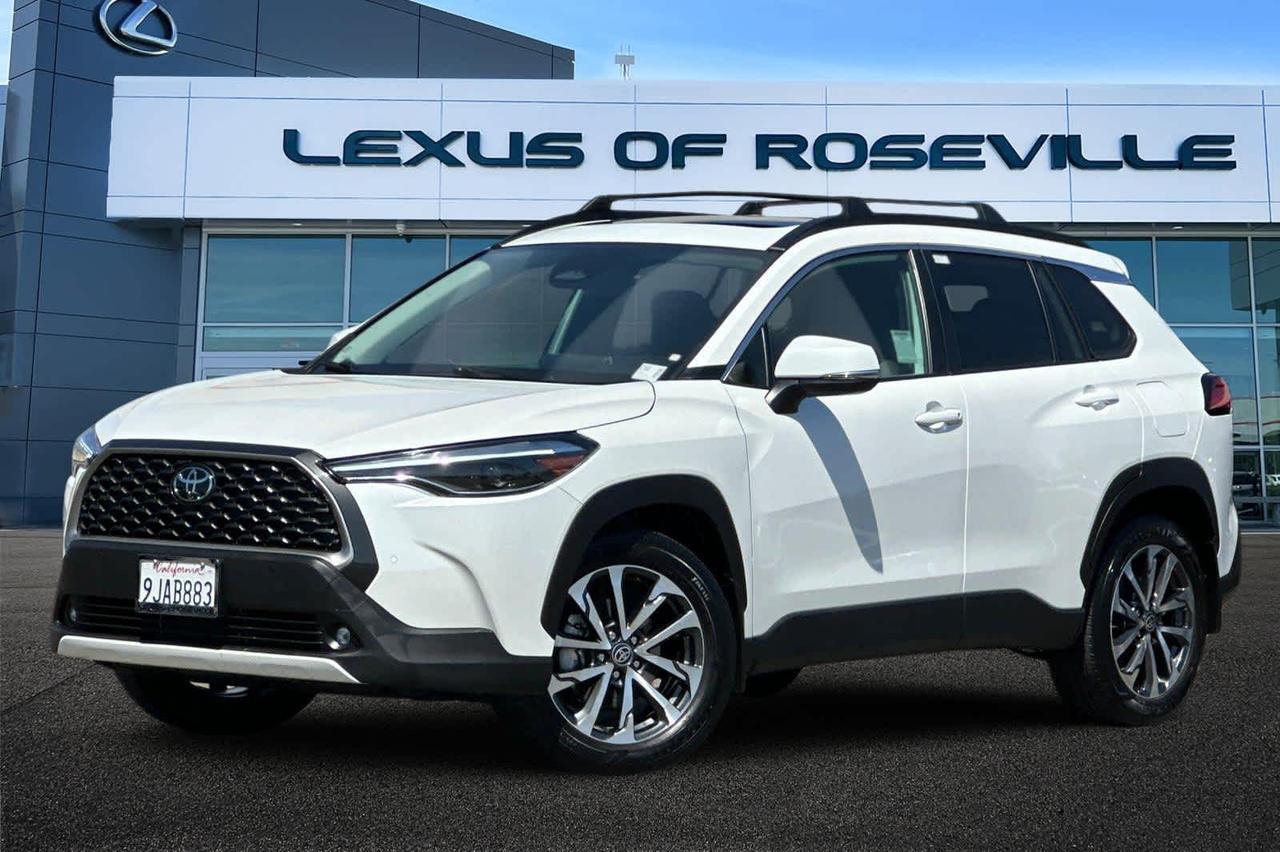 2023 Toyota Corolla Cross XLE Roseville CA 57144248