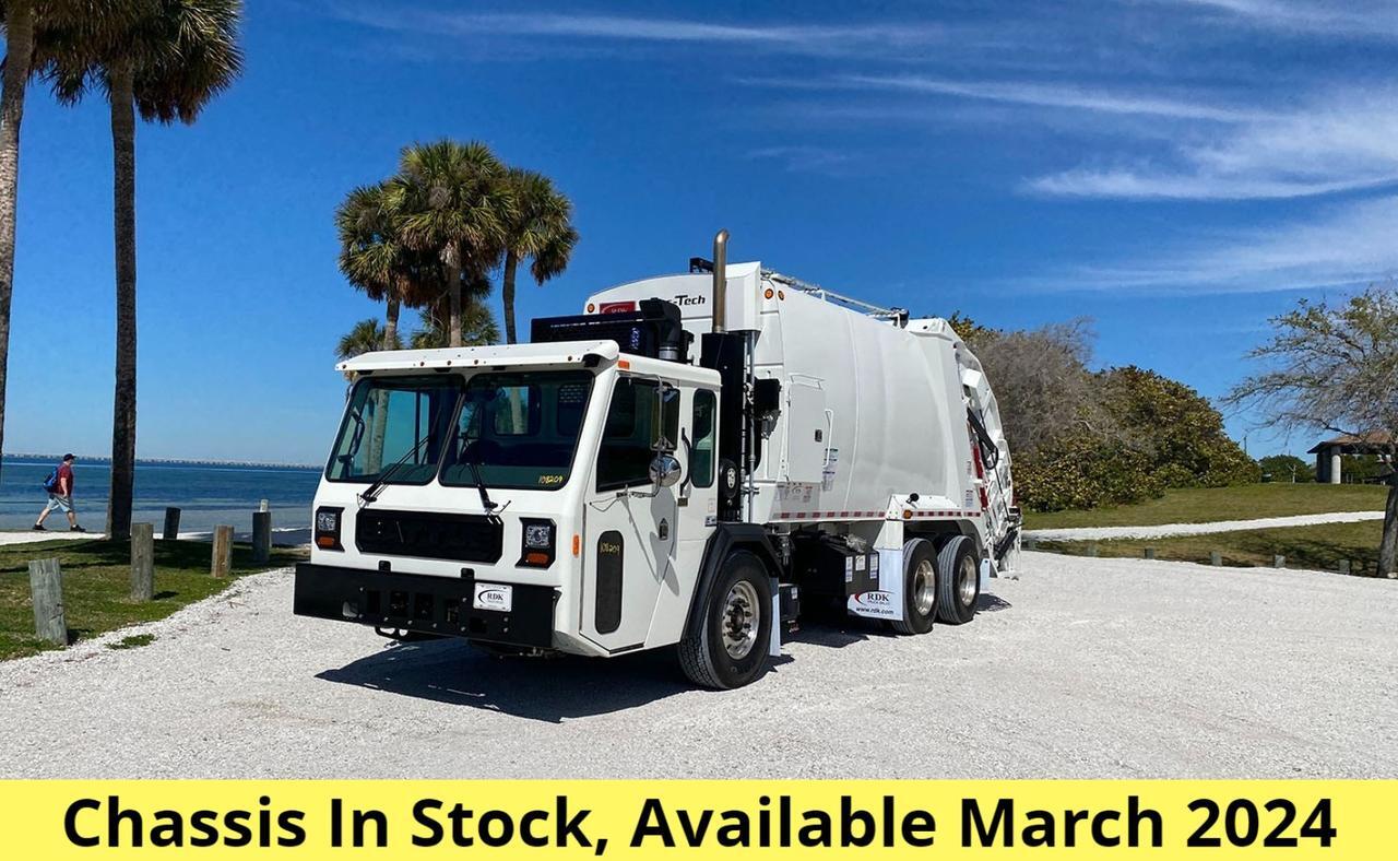 New 2024 Battle Motors LET2 28 yd Pac Tech Rear Loader Garbage Truck ...
