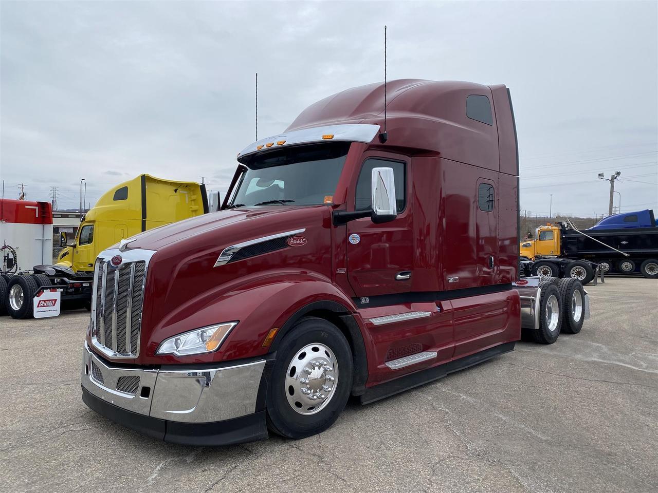 Find 2024 Peterbilt 579 80" Double Bunk Ultraloft for sale at Allstate Peterbilt Group