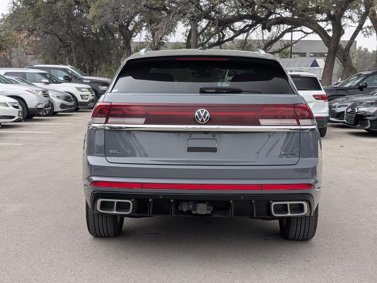 Used 2024 Volkswagen Atlas Cross Sport 2.0T SEL R-Line in San Antonio TX