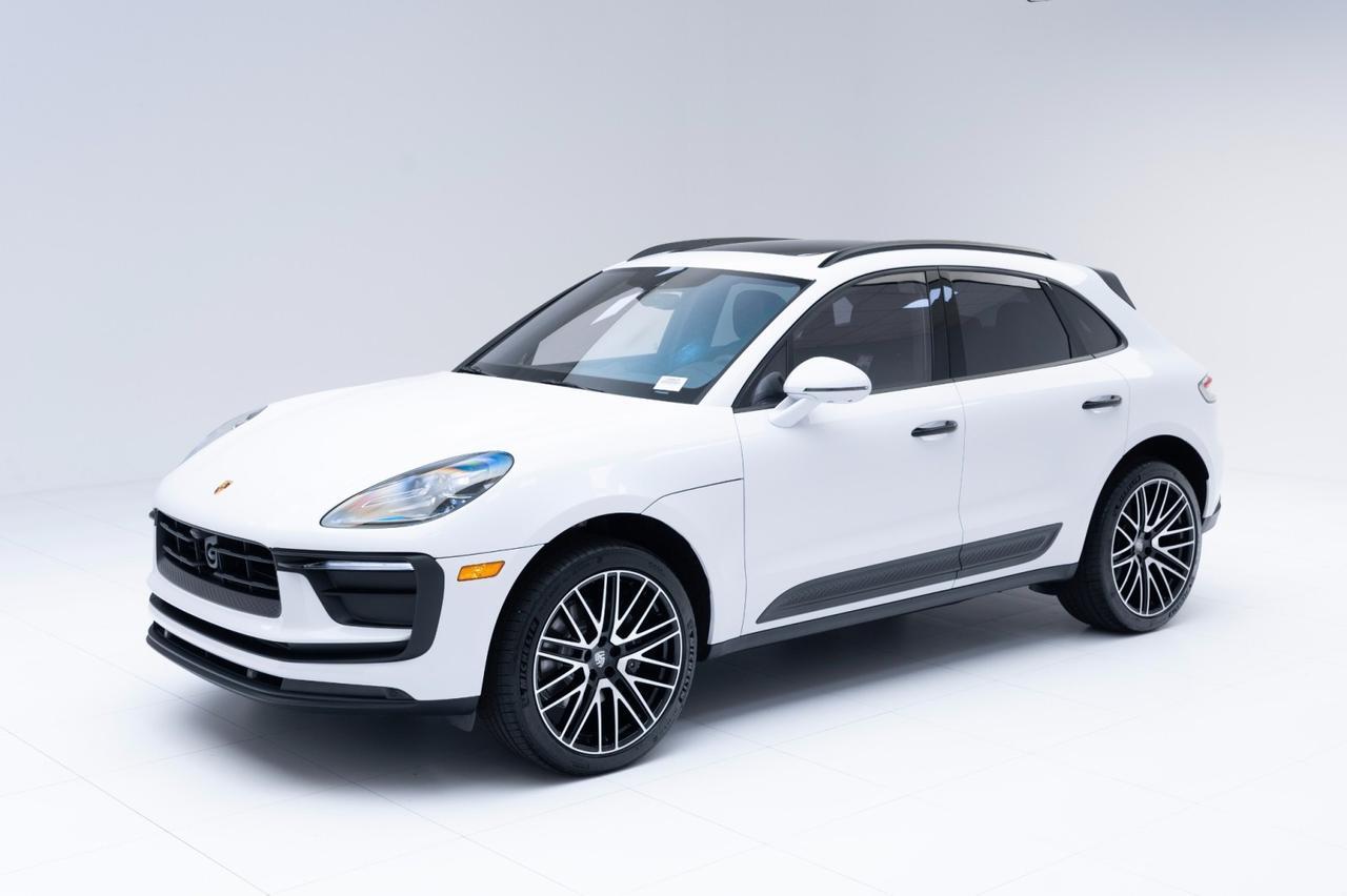 New 2025 Porsche Macan in Pompano Beach FL