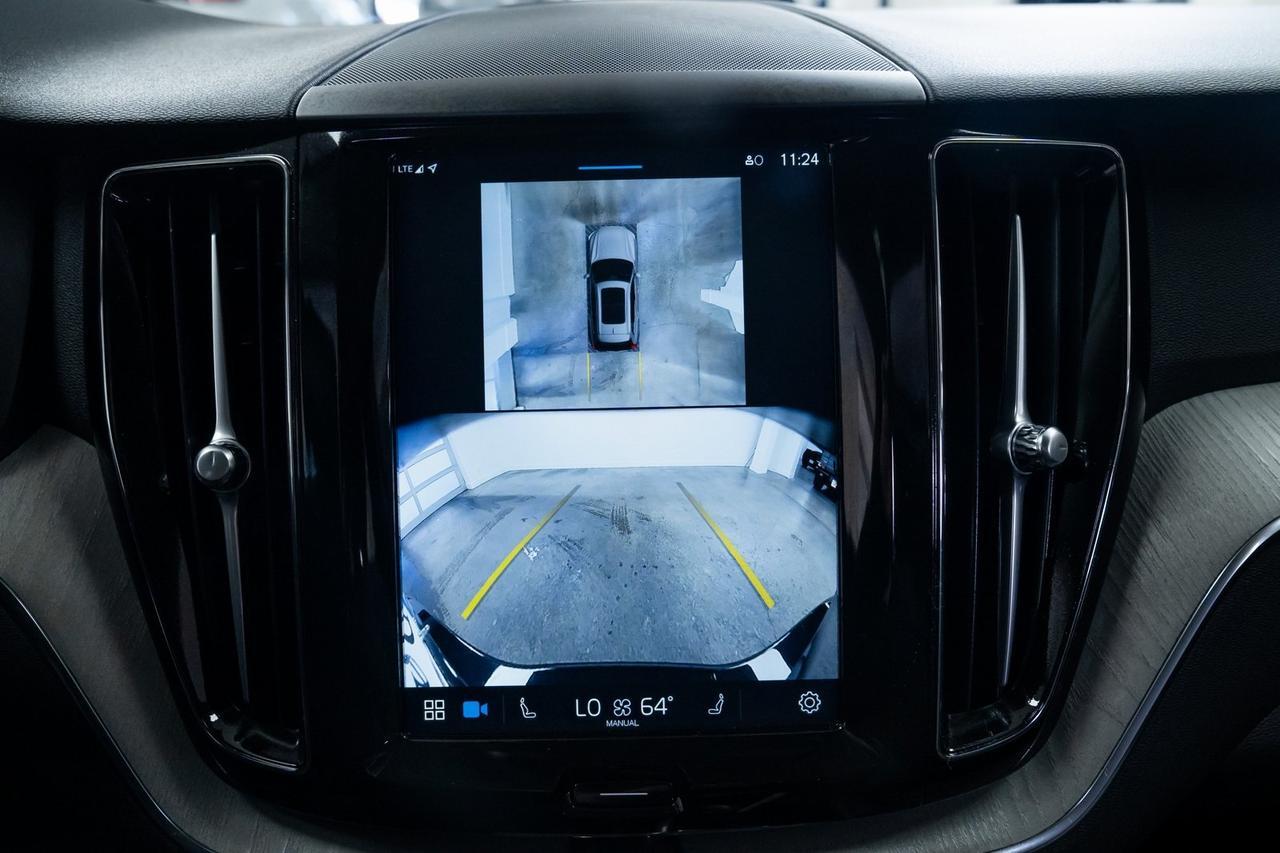 2025 Volvo XC60 B5 Plus 1 Owner Heated Seats for sale Portland OR