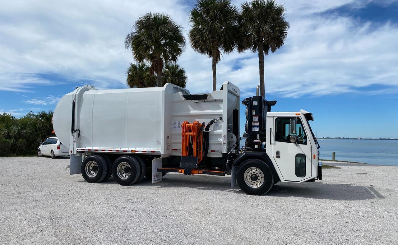 2026 Battle Motors RAIDER 28/31 yard Pac Tech Raptor Z Side Loader ...