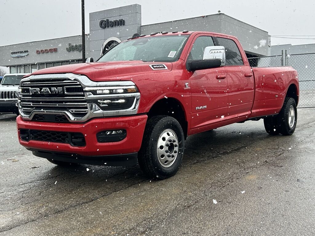 New 2026 Ram 3500 Laramie in Crestwood KY