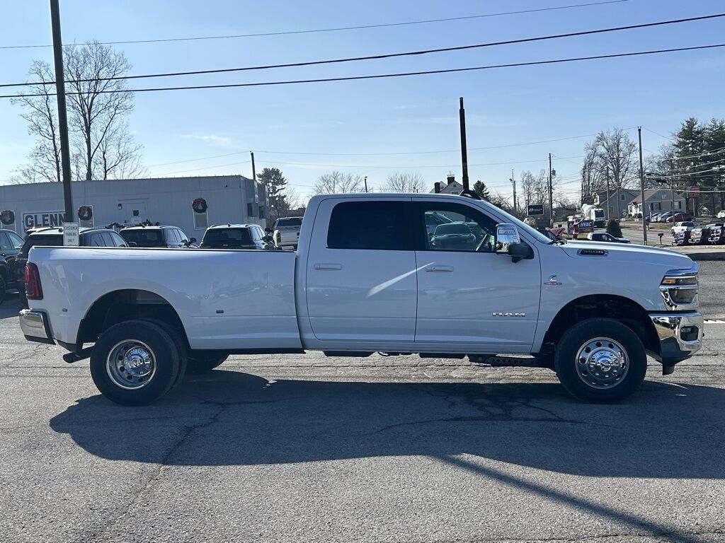 New 2026 Ram 3500 Laramie in Crestwood KY