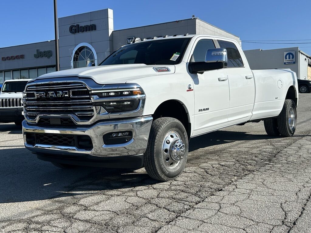 New 2026 Ram 3500 Laramie in Crestwood KY